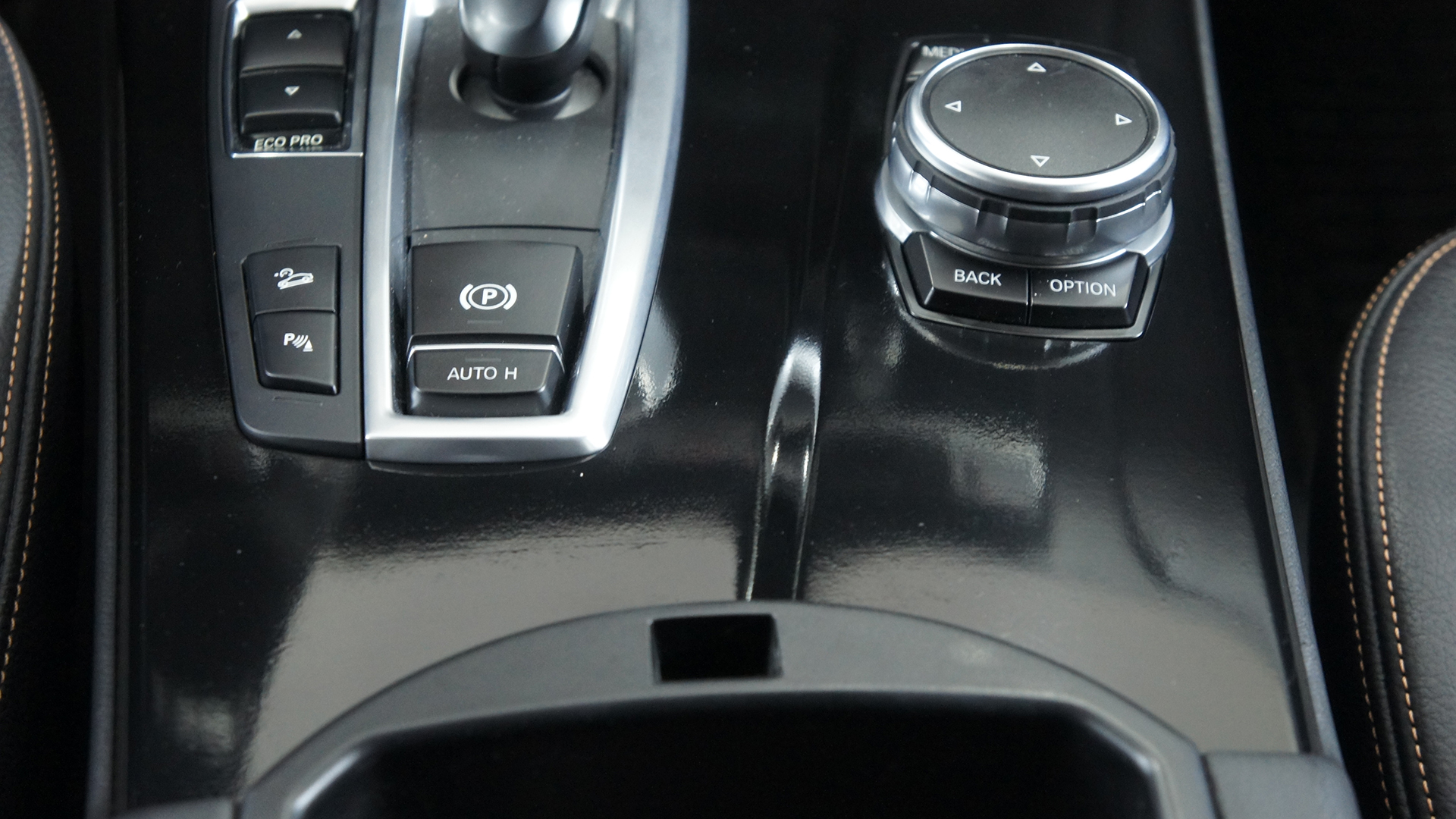 Enterijer – Autografika JuG